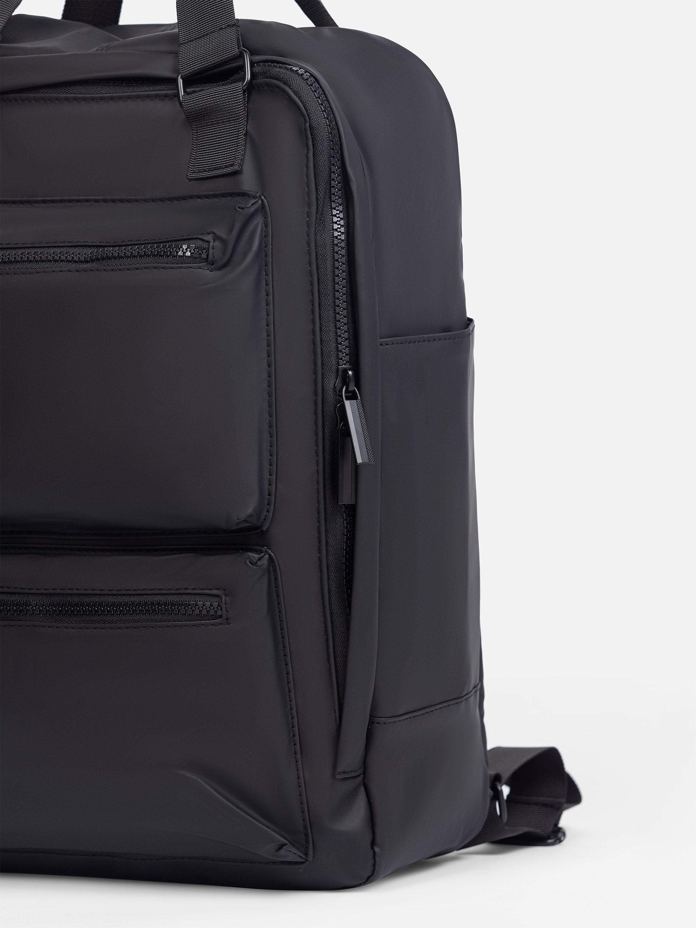Buy FUROR Black Backpack online - FABG5-012 – FURORJEANS